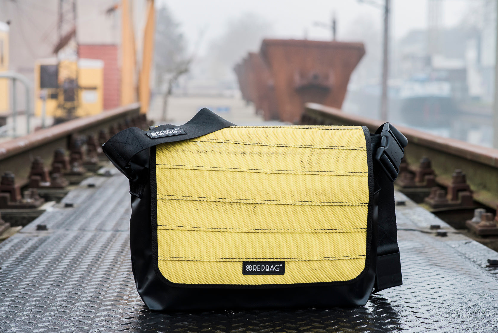 MESSENGER BAG XL | gerecycled brandweerslang | REDBAG®