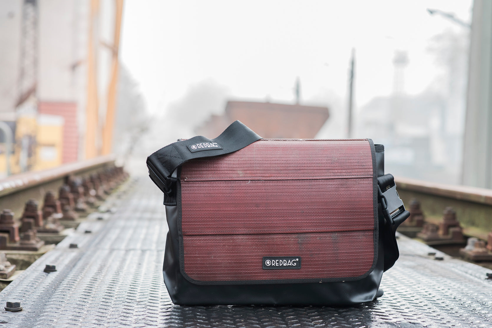 MESSENGER BAG XL | gerecycled brandweerslang | REDBAG®